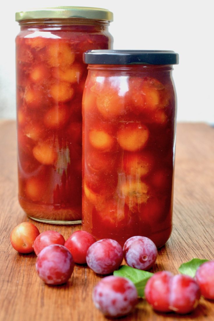 Wild Plum Compote - Easy and Quick Recipe - Vegan on Board