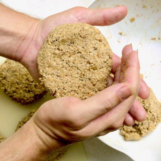 Nut Burgers - Vegan on Board